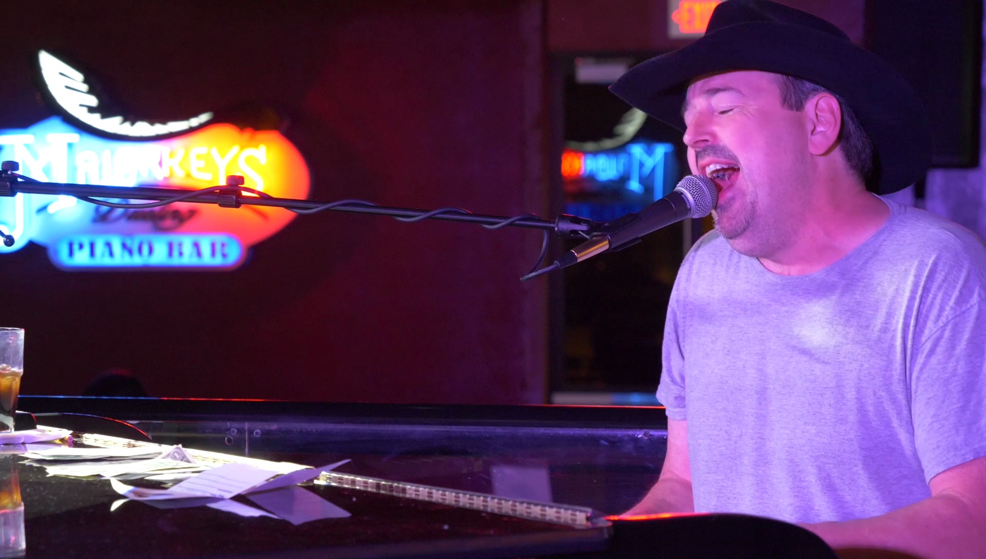 Malarkey’s Dueling Piano Bar – Dennis Spielman